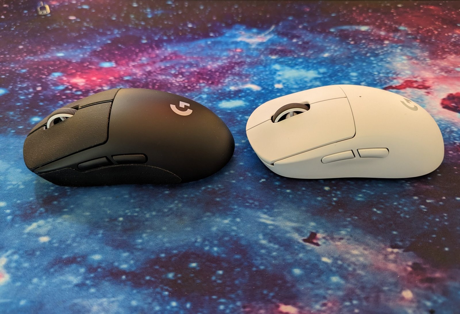 Superlight 1 Og Superlight 2 Sammenligning | HighSense Gaming